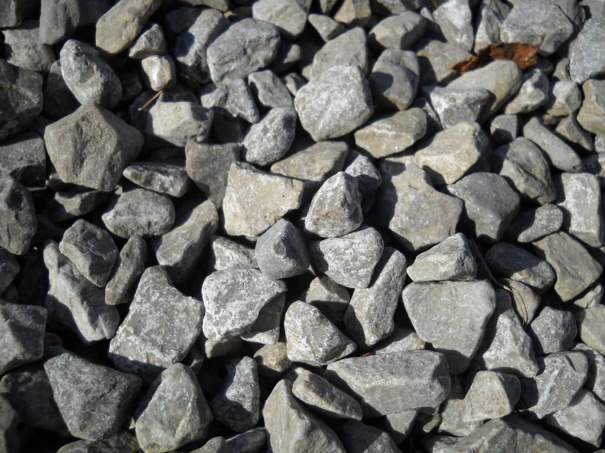 What Types Of Driveway Gravel Are Best? - Yards Improved